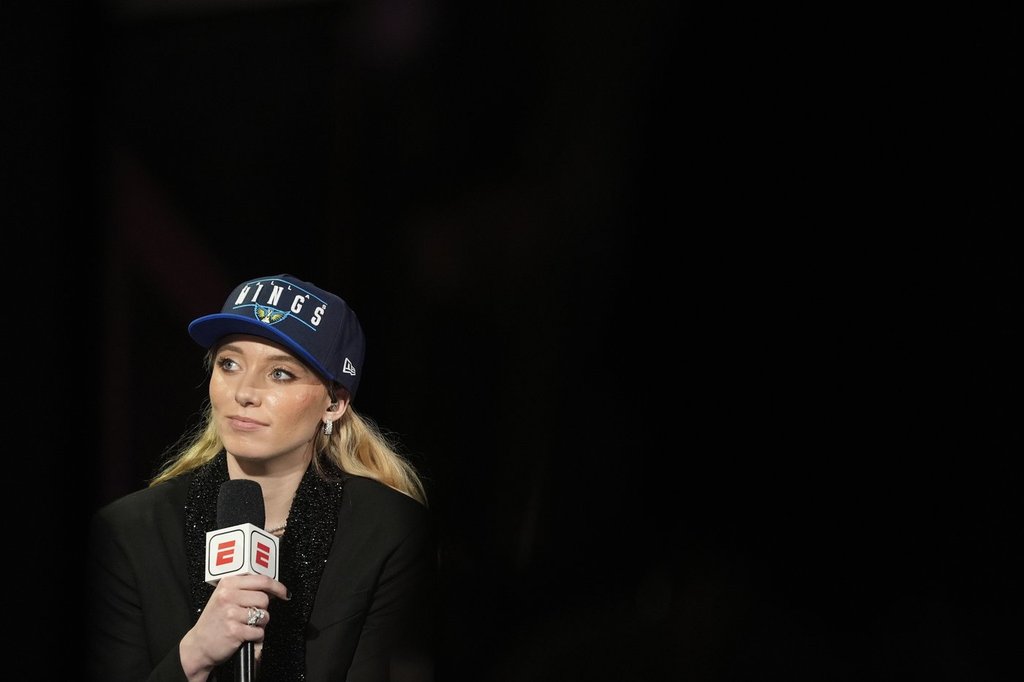 Paige Bueckers talks about her investment stake in Unrivaled league on ...