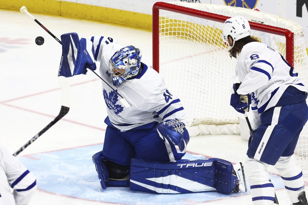 NHL roundup: Maple Leafs clinch Atlantic Division title with win over ...