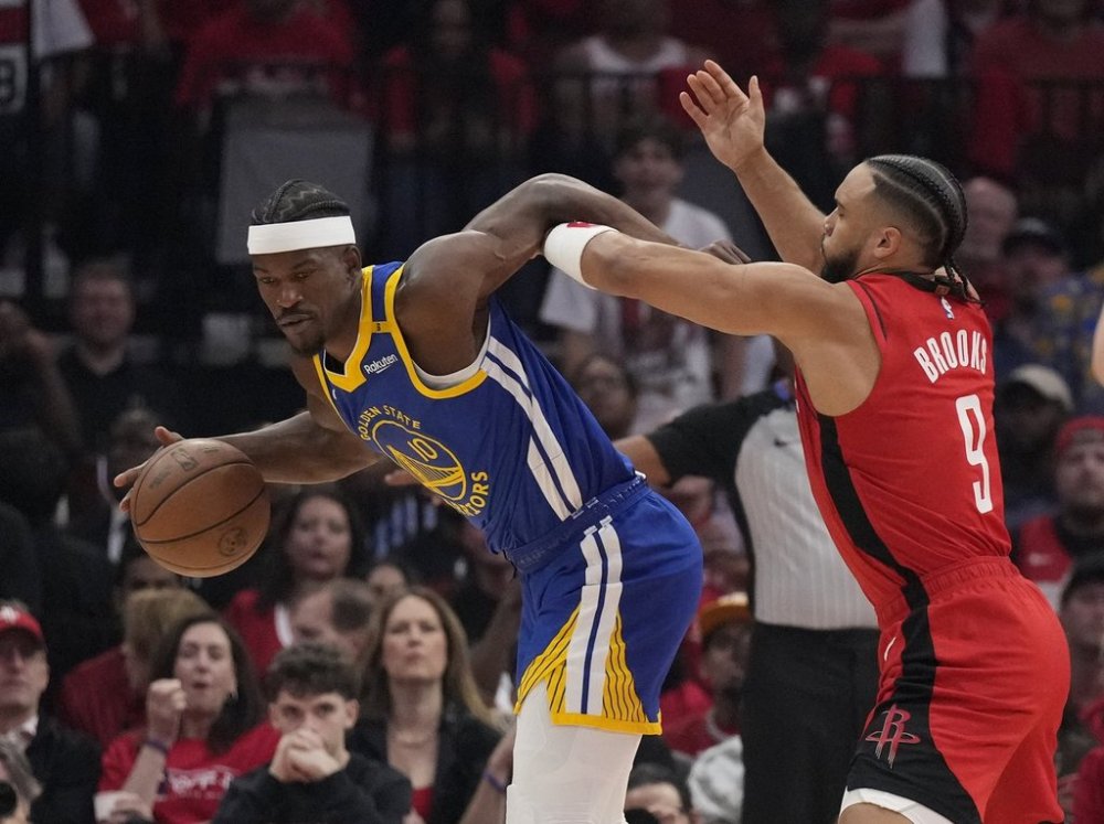 Golden State’s Jimmy Butler leaves game with pelvis contusion and his ...