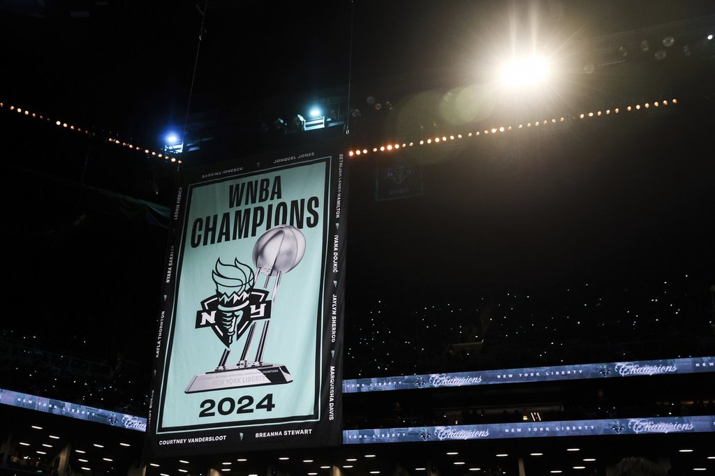 New York Liberty celebrate last season’s WNBA title with banner and ...