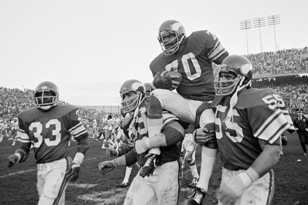 Vikings’ Purple People Eater Jim Marshall, the ‘all-time iron man ...