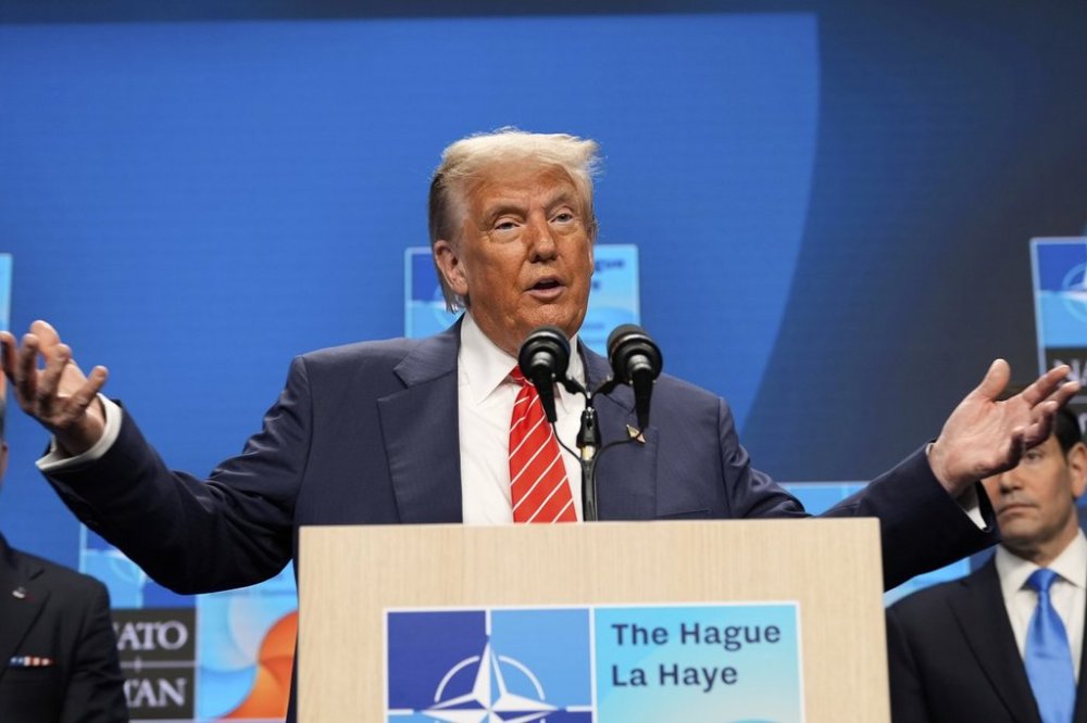 President Trump to skip a preliminary meeting with king in UK and make ...