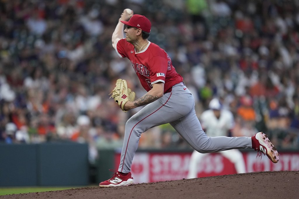 Pirates call up former Angels pitcher Michael Darrell-Hicks and send ...