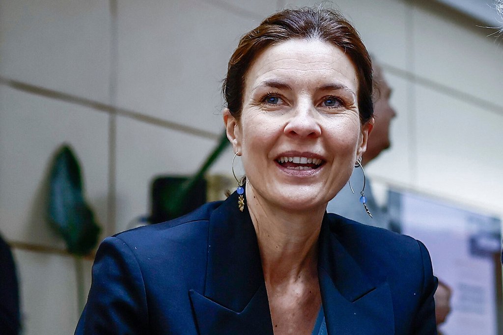 Website forced to close as Italian women fight back against ...