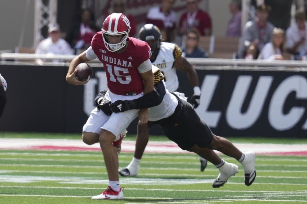 Mendoza’s 4 TD passes power No. 23 Indiana to a 56-9 rout of Kennesaw ...