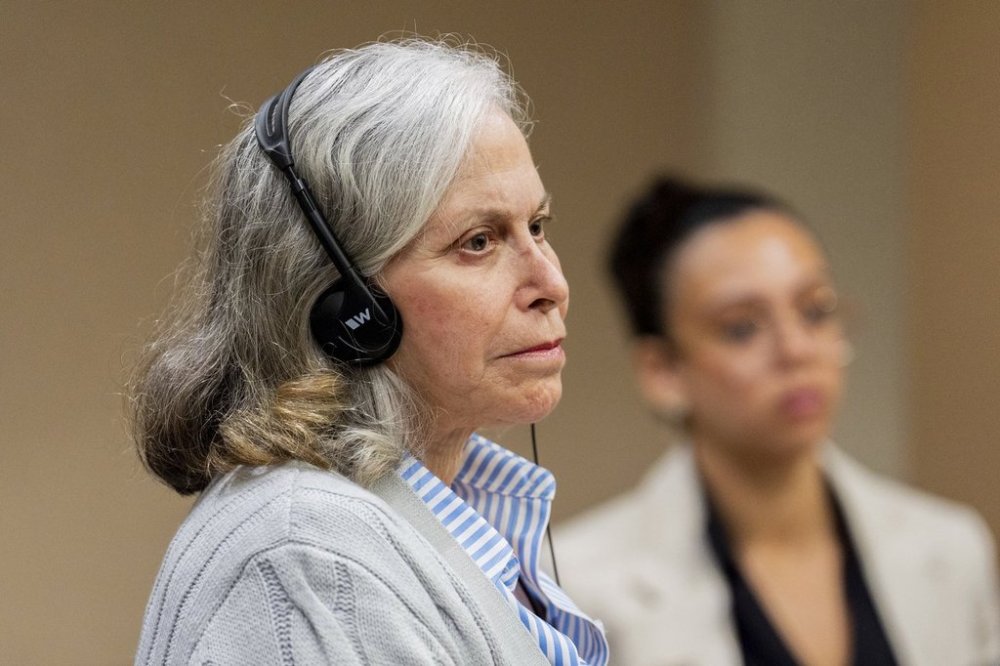Jury hears opening statements in trial of Florida matriarch charged in ...