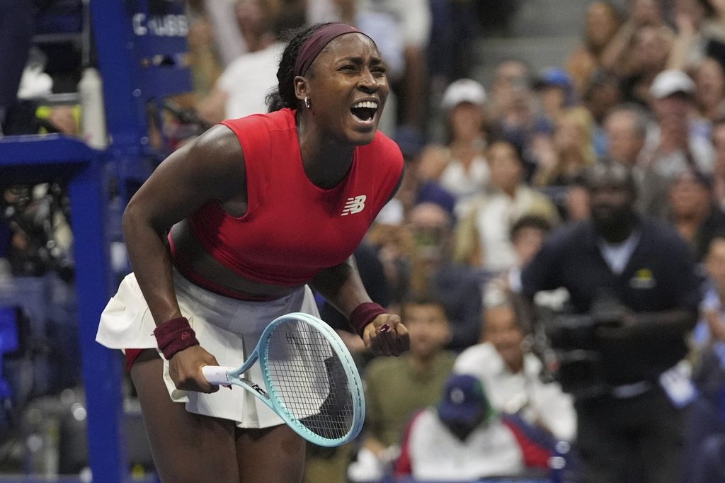 Naomi Osaka defeats Coco Gauff at the US Open to reach her first major quarterfinal since 2021 ...