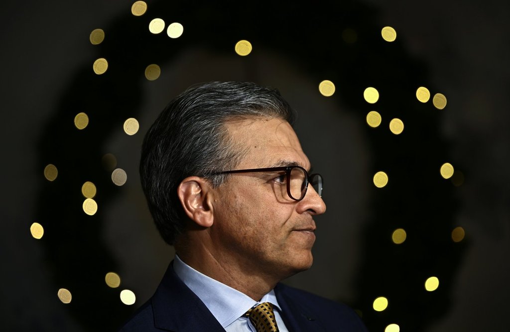 In the news today: Canada’s investment crisis, Canadians witnessing ...