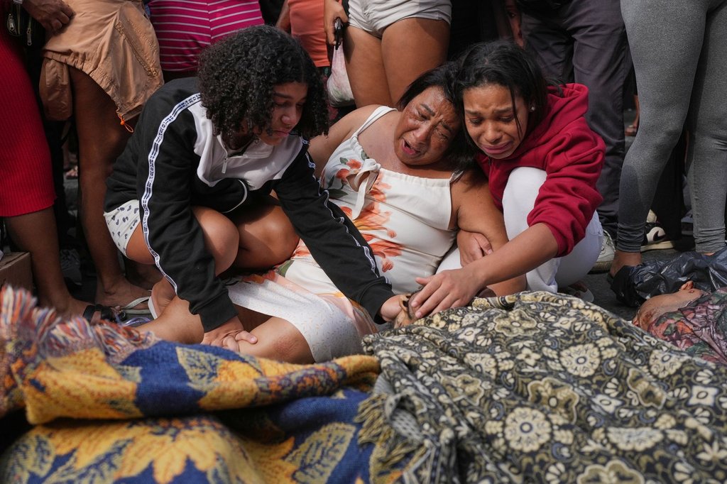 Rio favelas left reeling after lethal gang raid as families bury the ...