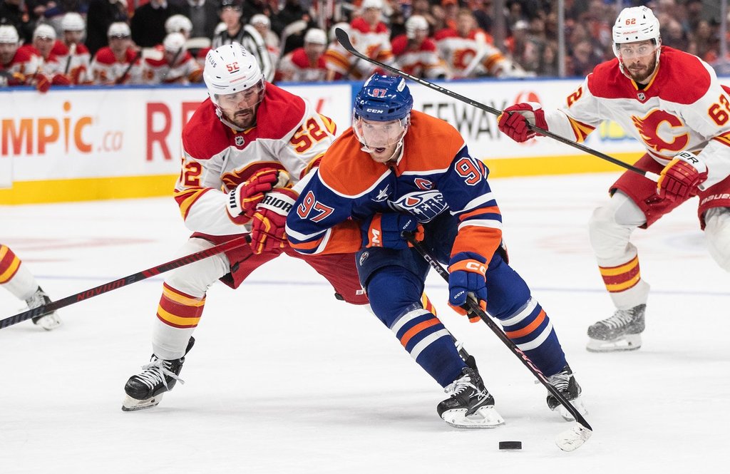 Oilers Vs Flames Leafs Vs Canadiens Highlight Day 2 Of 2025 26 Nhl