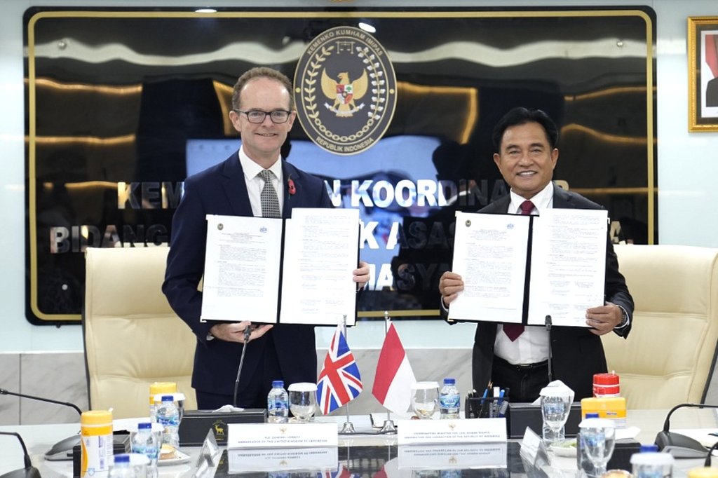 UK and Indonesia agree to send home a British woman facing death ...
