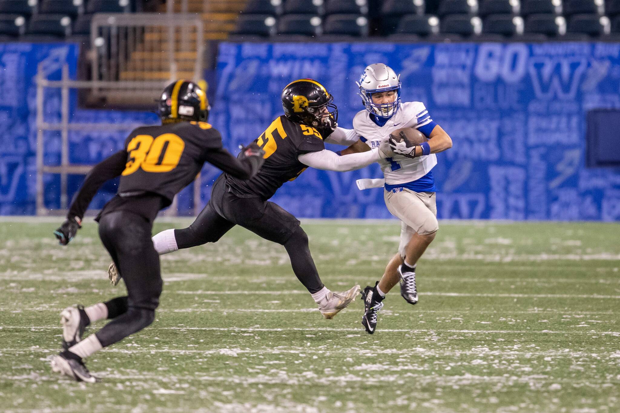 Raiders stand tall – Winnipeg Free Press