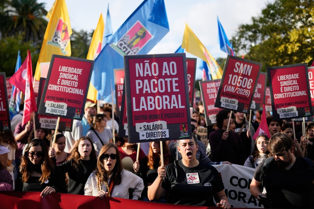 Tens of thousands in Portugal protest proposed labor reforms – Winnipeg ...