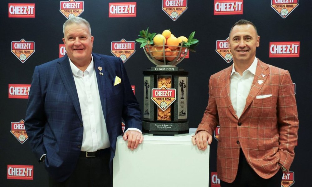 Michigan and Texas play in the Citrus Bowl in only 3rd meeting of the ...