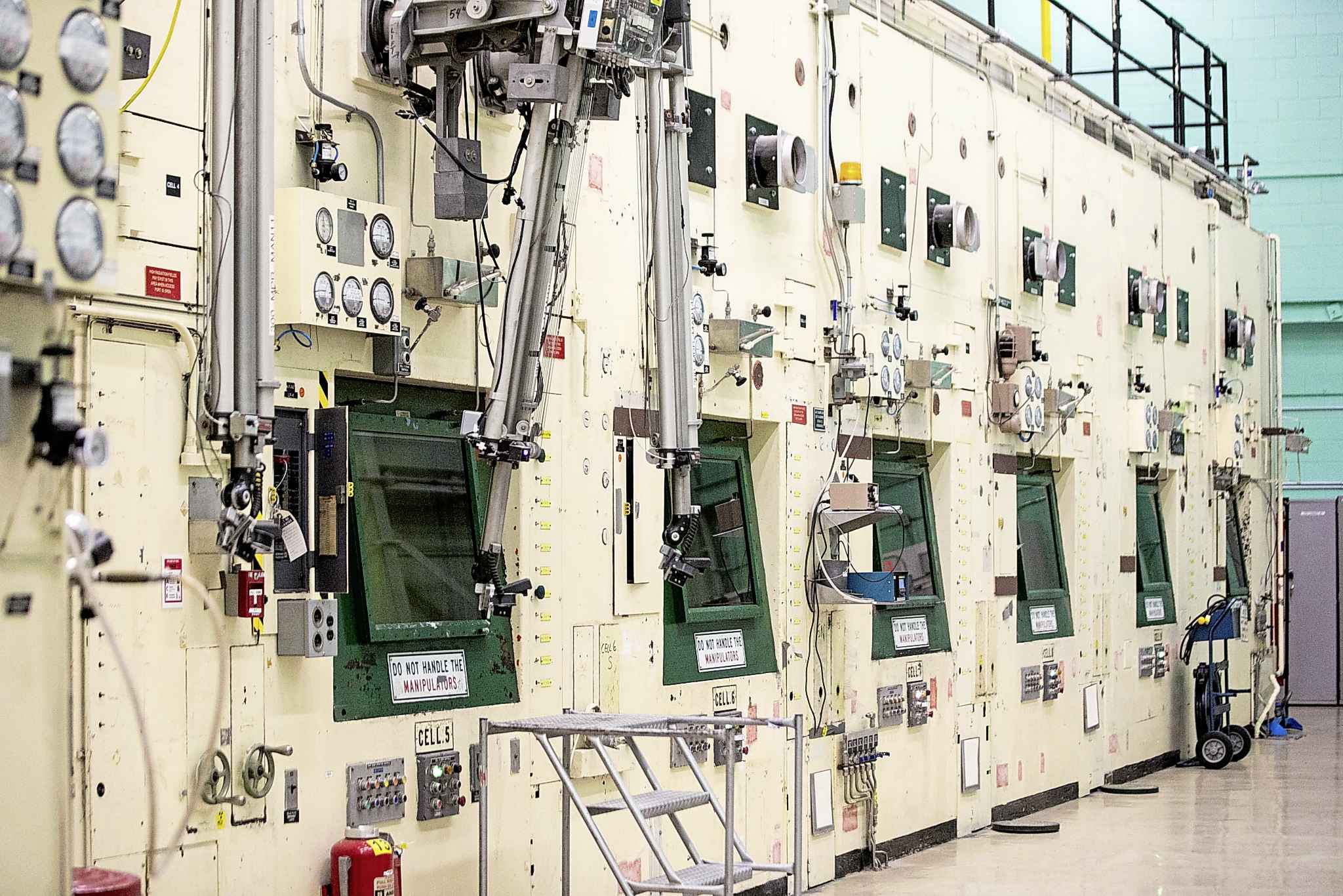 In pictures: Inside Whiteshell Laboratories – Winnipeg Free Press