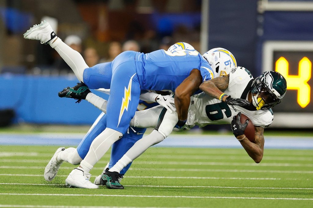 NFL upholds 2-game of Chargers’ Denzel Perryman for helmet-to-helmet ...