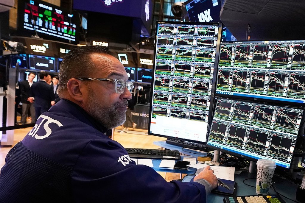 US stocks rose again in 2025 after overcoming turbulence from tariffs ...