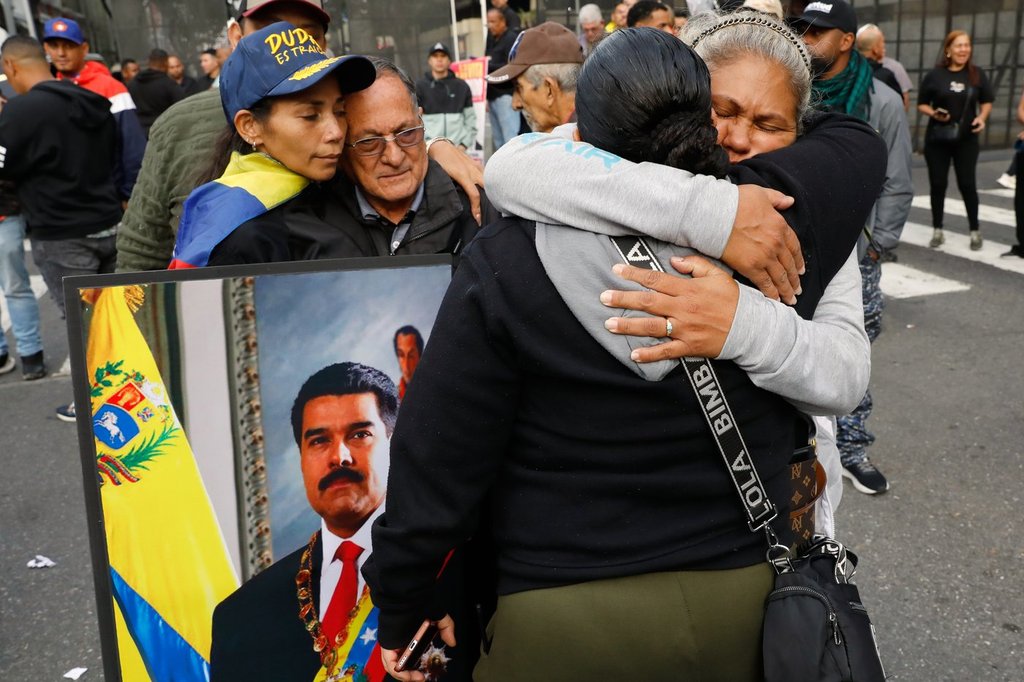Maduro arrives in US after stunning capture in operation that Trump ...