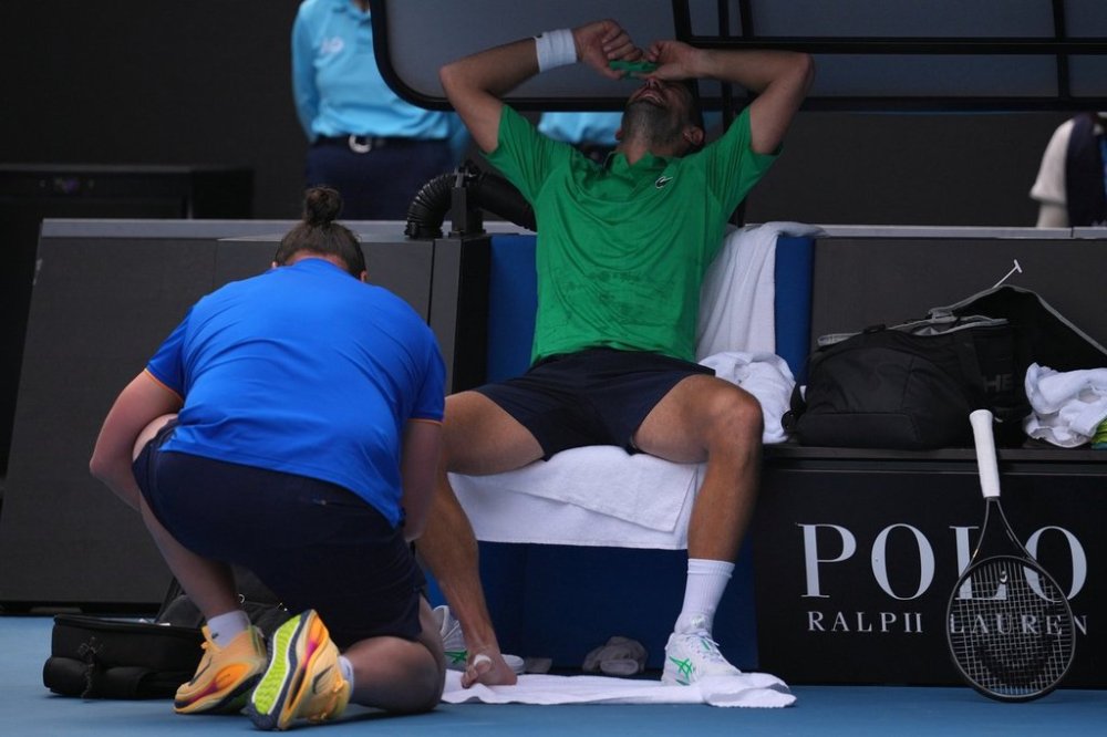 Novak Djokovic advances to the Australian Open semifinals after Musetti ...