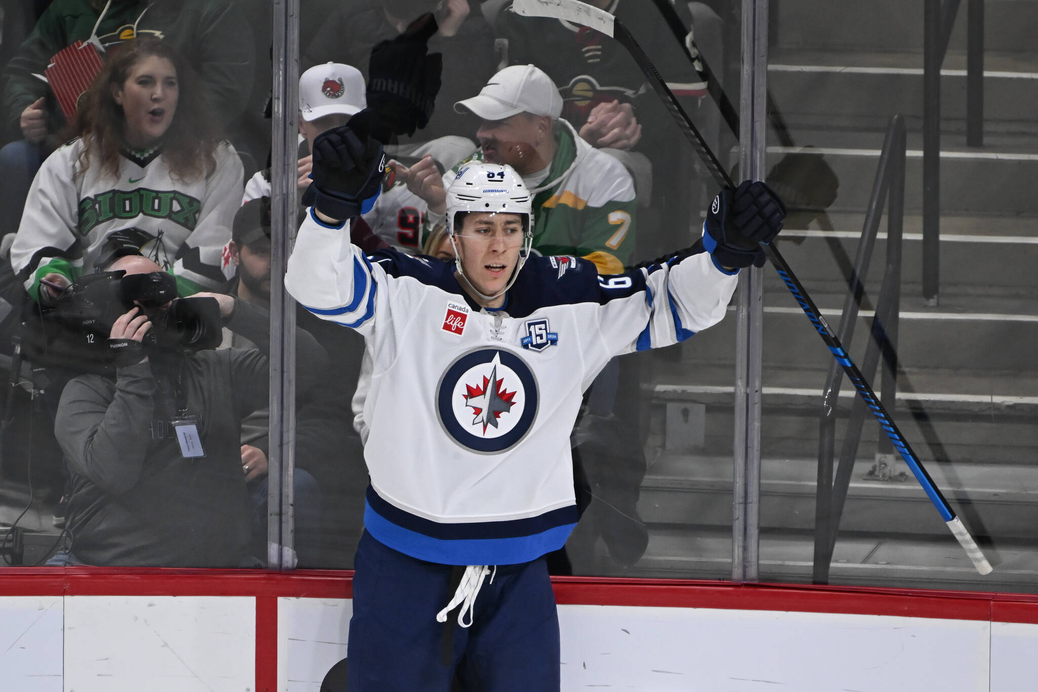 Sniping Stanley makes case for extension – Winnipeg Free Press
