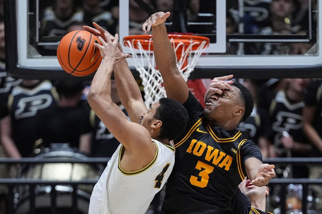 Braden Smith leads 2nd-half charge in No. 5 Purdue’s 79-72 comeback ...