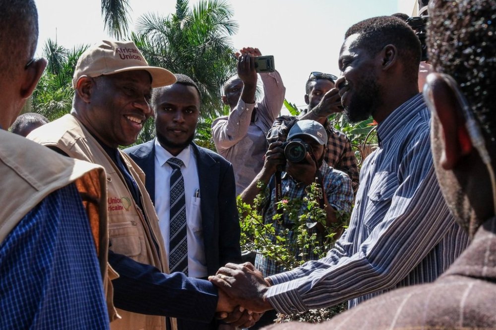 Voting begins in Uganda’s presidential election during internet ...