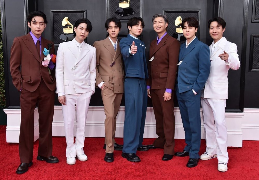 Mexico’s president joins ARMY fan base in BTS concert push – Winnipeg ...