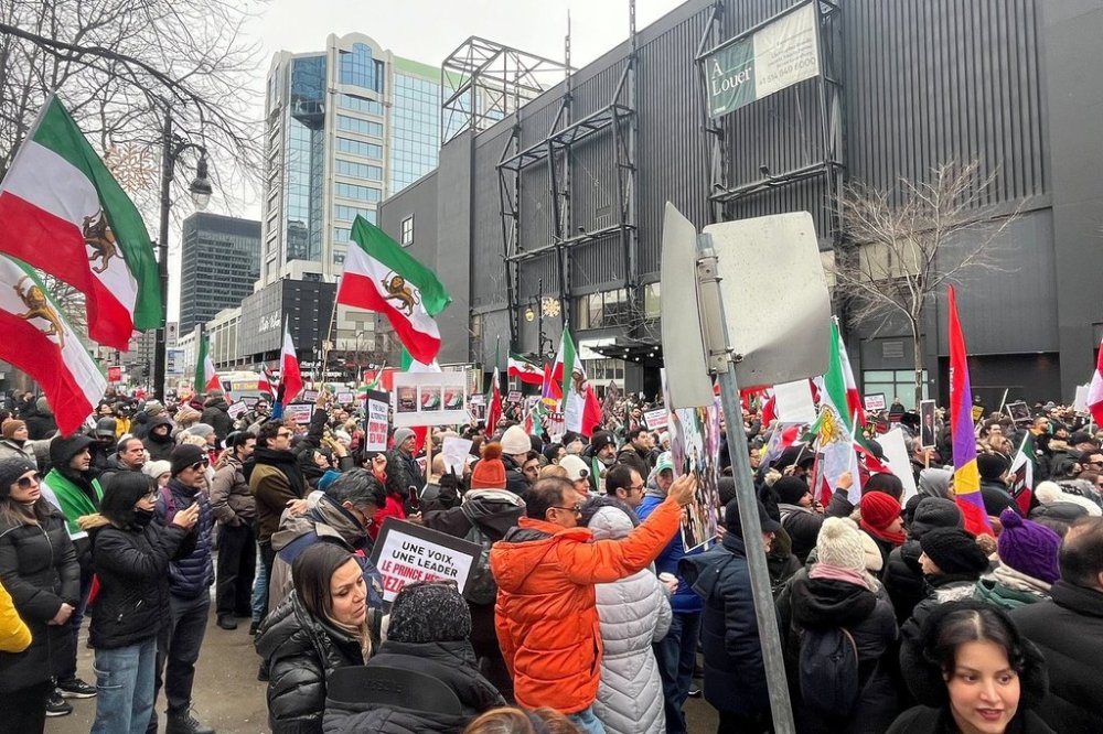 Some Canadians manage to contact family in Iran for first time in days ...