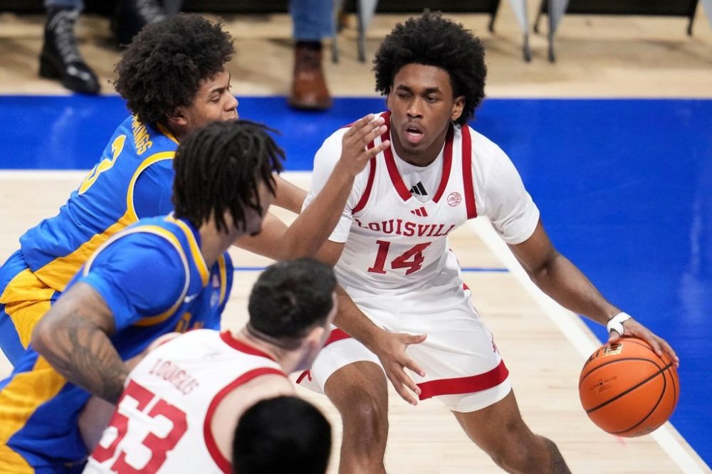Ryan Conwell scores 24 points as No. 20 Louisville routs Pittsburgh 100 ...