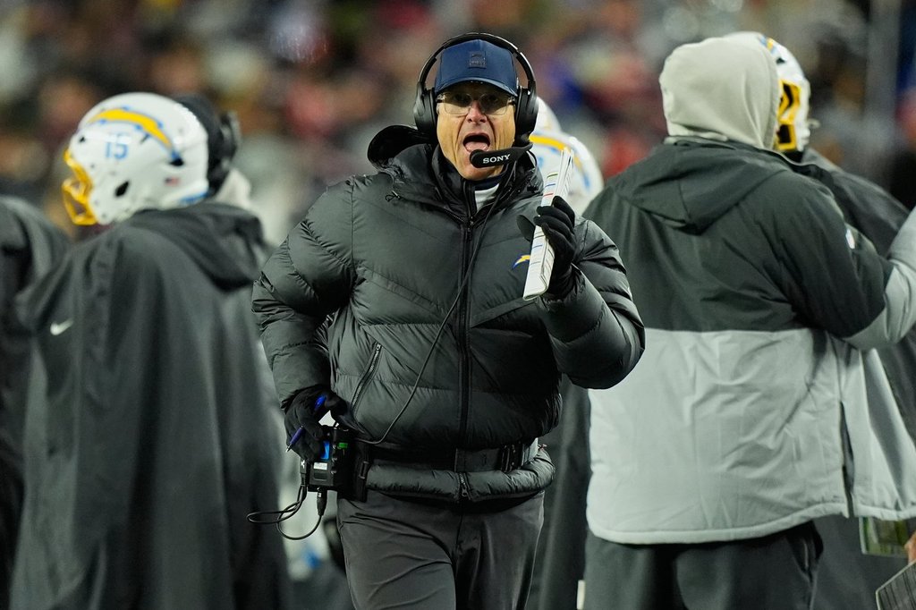 Chargers fire offensive coordinator Greg Roman and offensive line coach ...