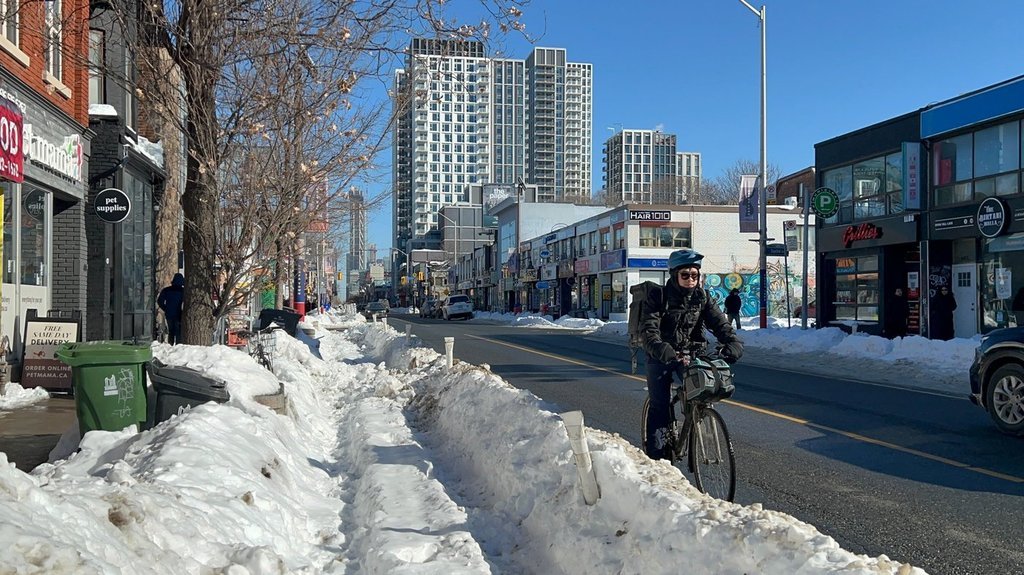 Toronto cyclists frustrated by snow-blocked bike lanes week after ...