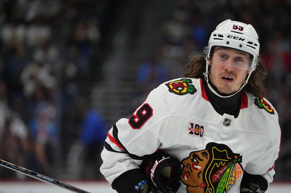 Teravainen scores twice, Soderblom makes 22 saves in Blackhawks’ 4-0 ...
