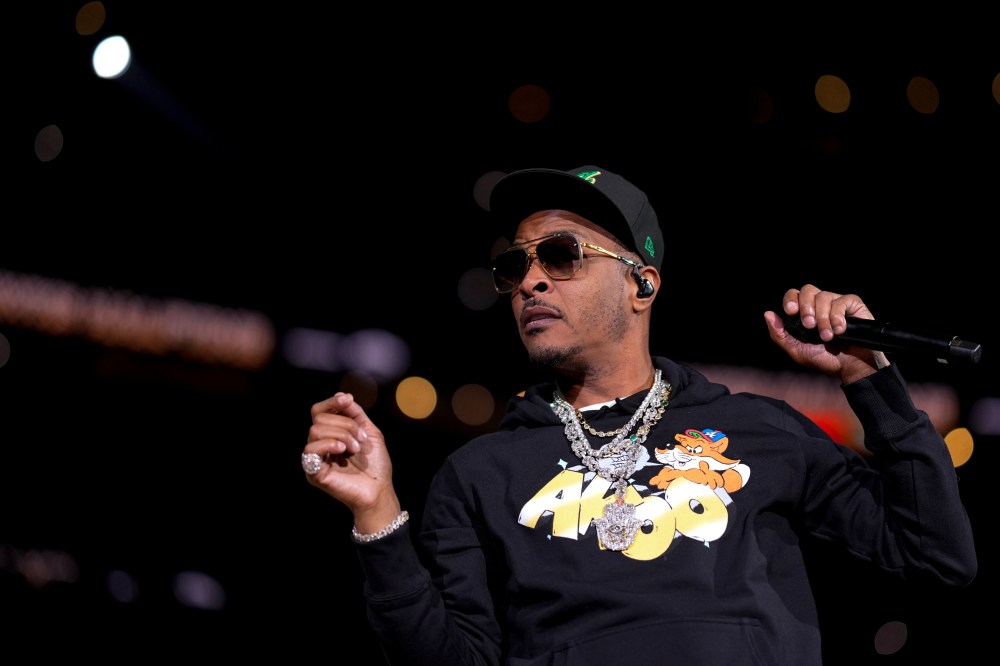 Hawks fans sport Magic City gear, voice mixed reactions after NBA shuts ...