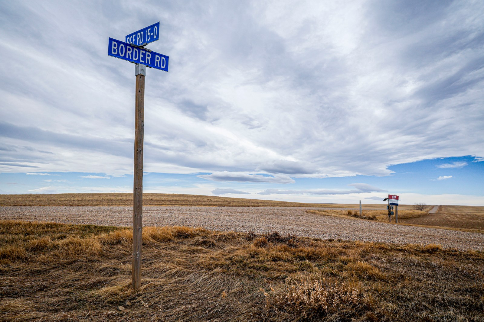 ‘It’s ridiculous’: U.S. closing historic Border Road to Canadian ...