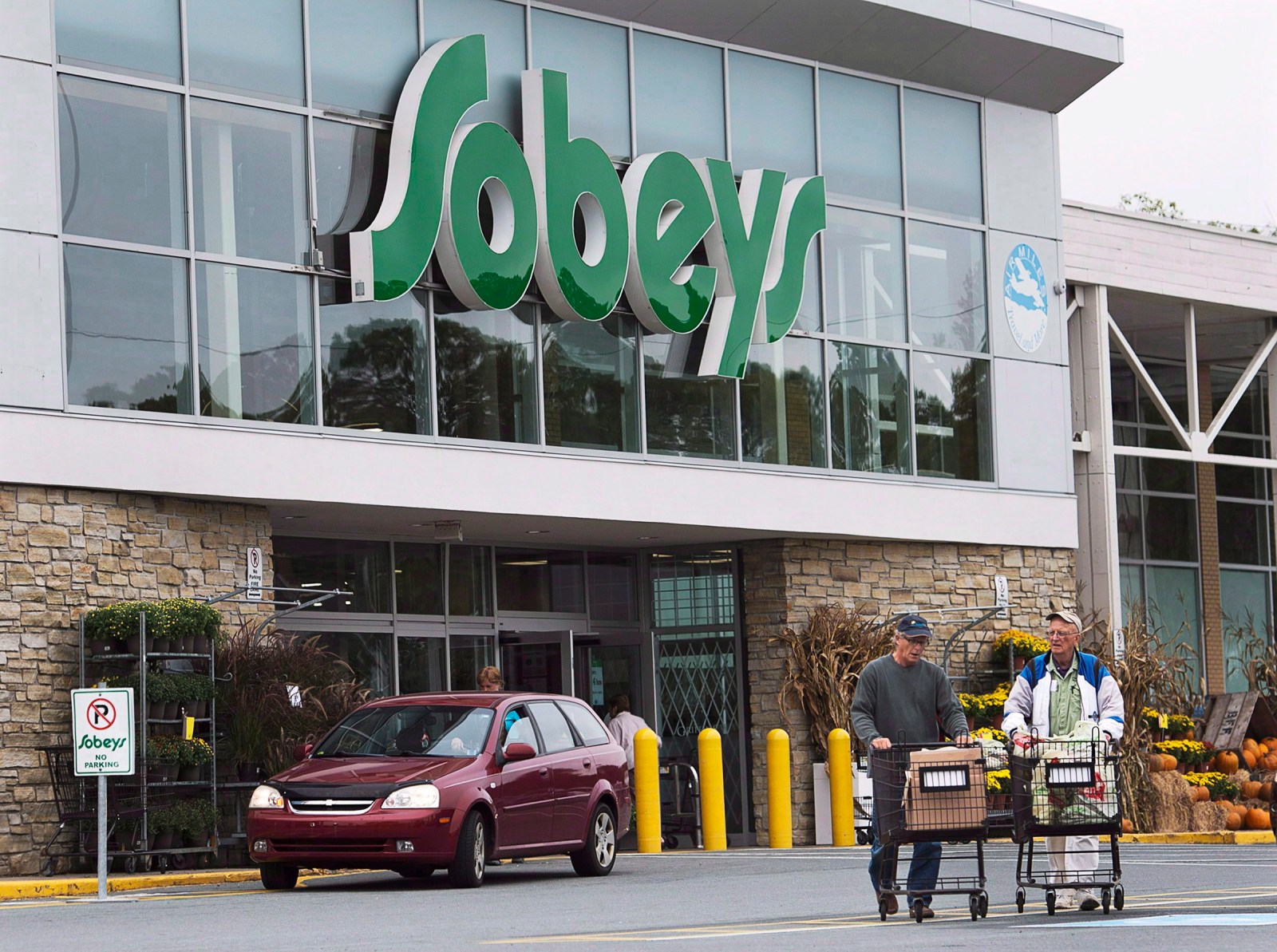 Sobeys parent company Empire to acquire Québec food retailer Mayrand ...