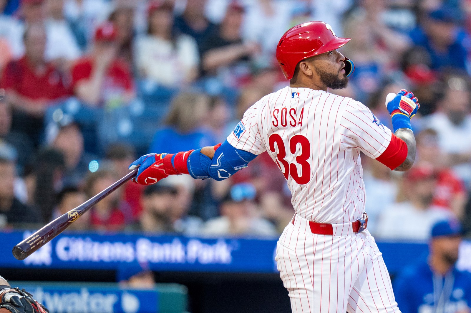Kelly, Rea help lead the Cubs to a 10-4 comeback win over the Phillies ...