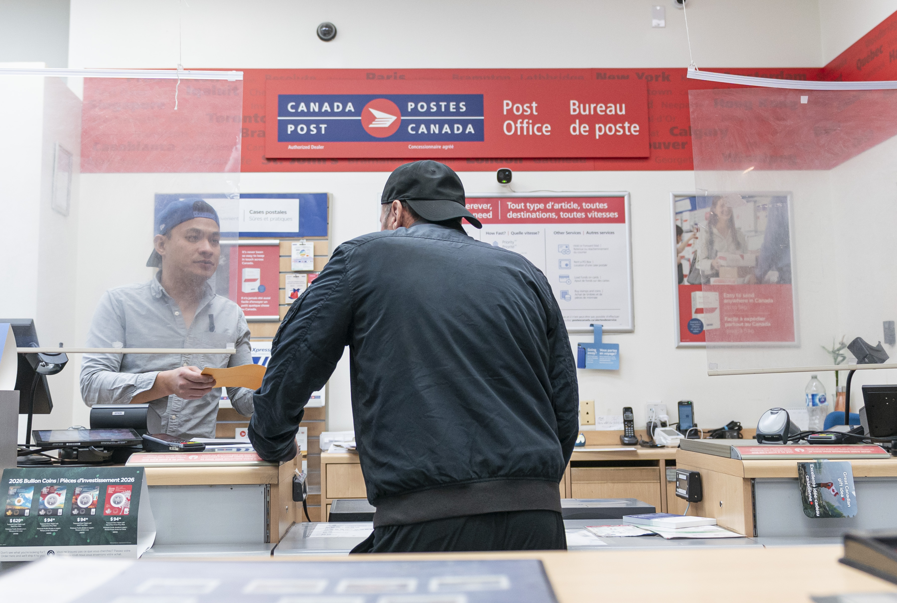 Canada Post beginning work to end most door-to-door mail delivery ...