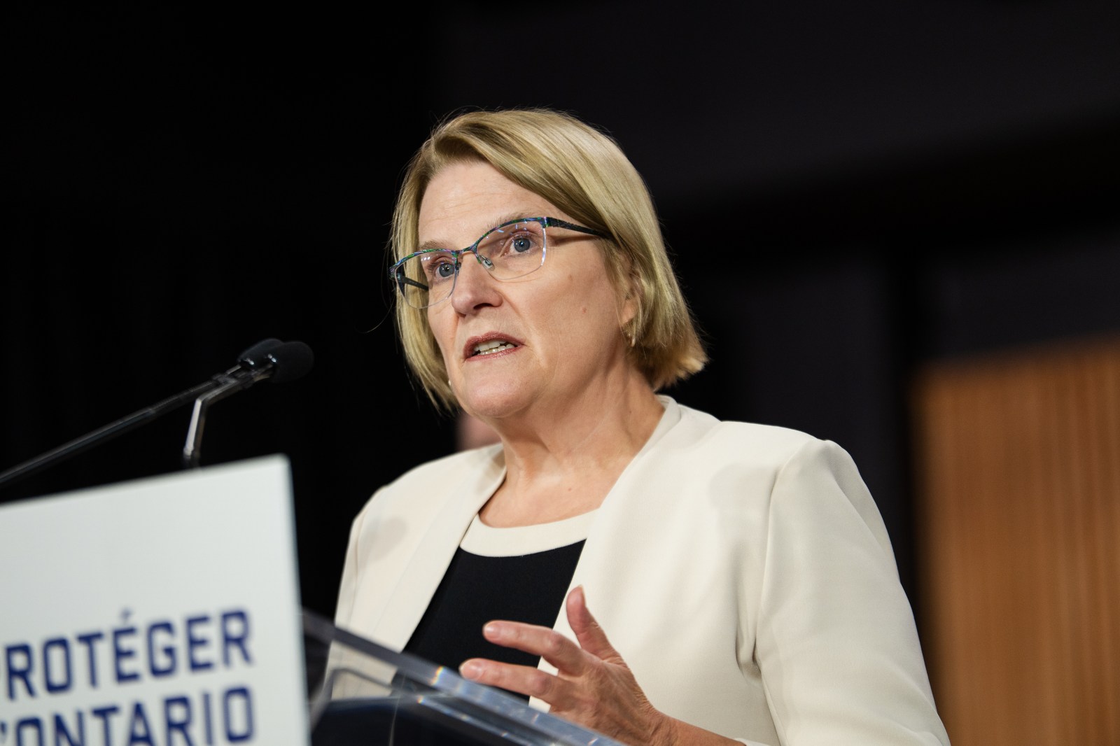 Ontario forging ahead with medical residency rule for international ...