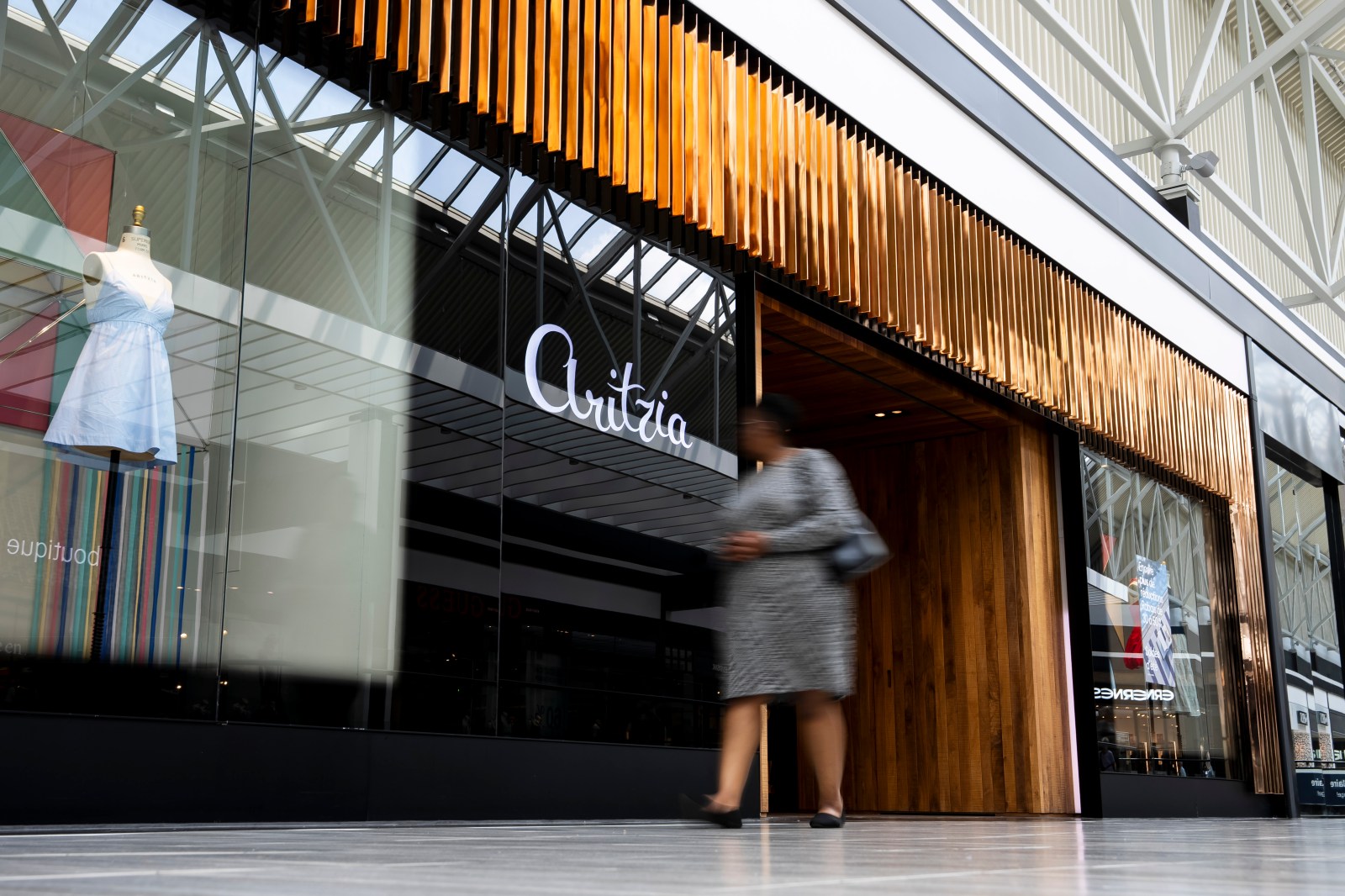 Aritzia’s Q4 profit spikes 35% from last year, net revenue up almost 33 ...