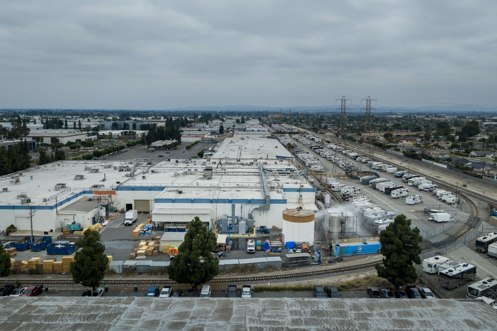 Officials lift evacuation orders for some California residents living ...