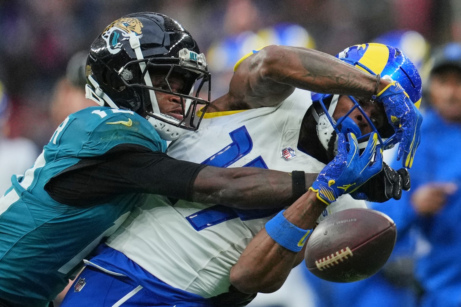 Jaguars’ Travis Hunter still working on both sides of the ball, just ...