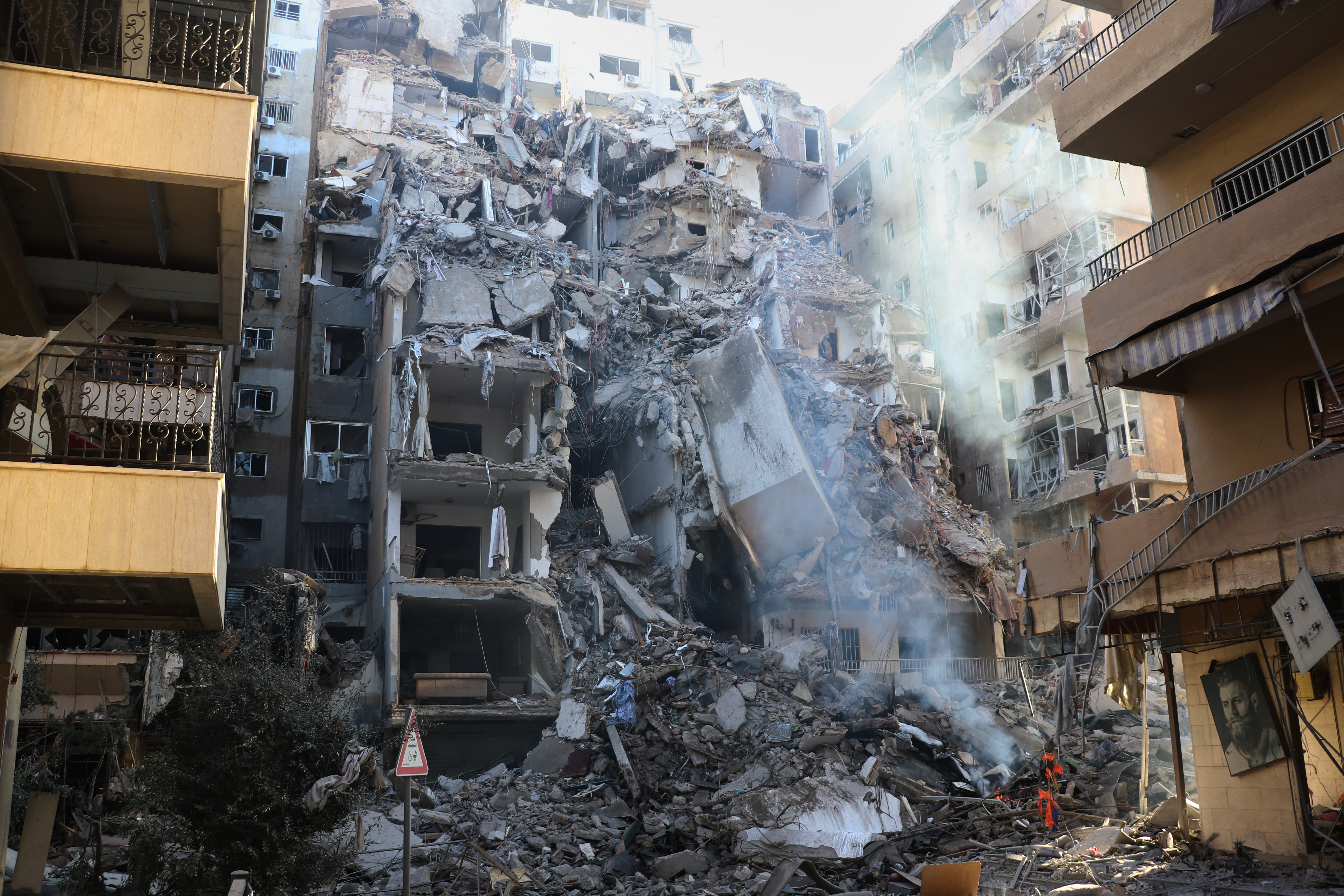 Israel strikes Beirut southern suburb ahead of crucial Washington talks ...