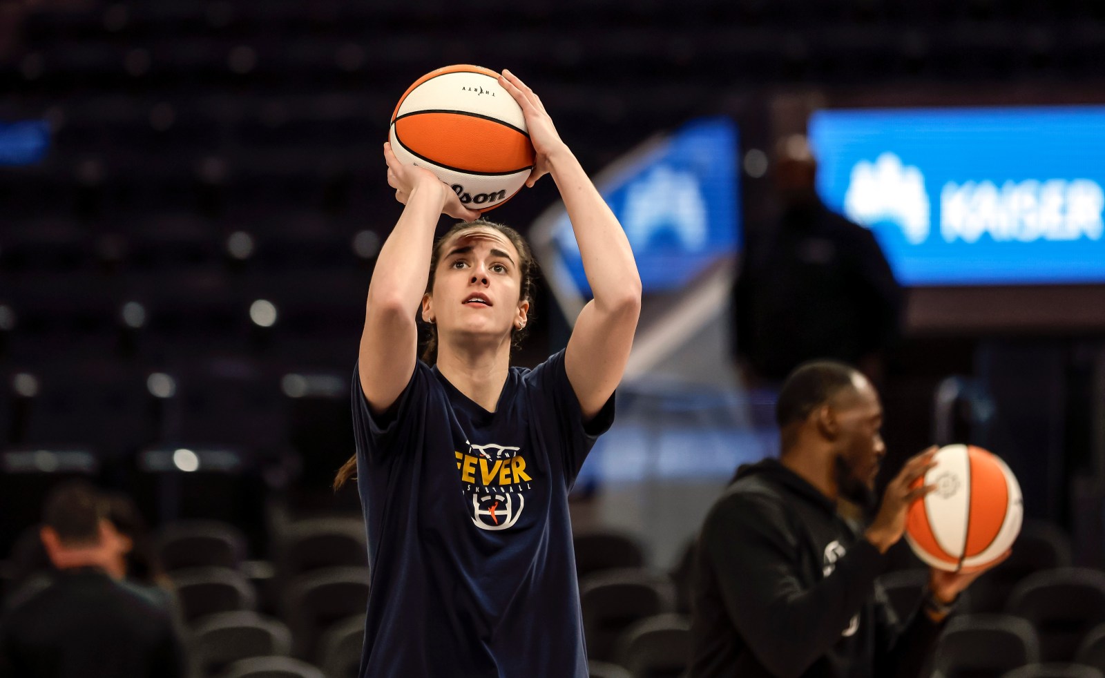 Clark, Fever hope that team meeting helps players, coaches move on from ...