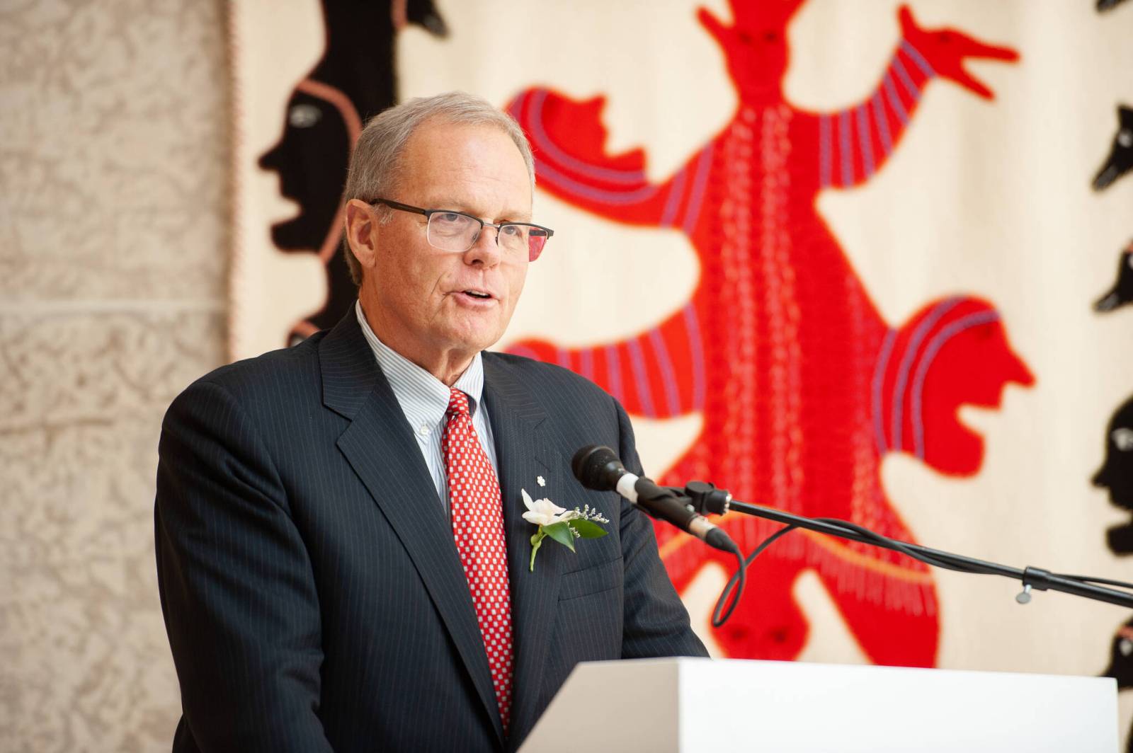 Judge throws out lawsuit against businessman Sandy Riley – Winnipeg ...