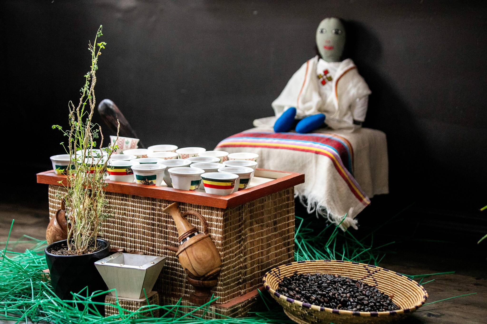 Restaurant bridges Ethiopian-Eritrean divide at the dinner table ...