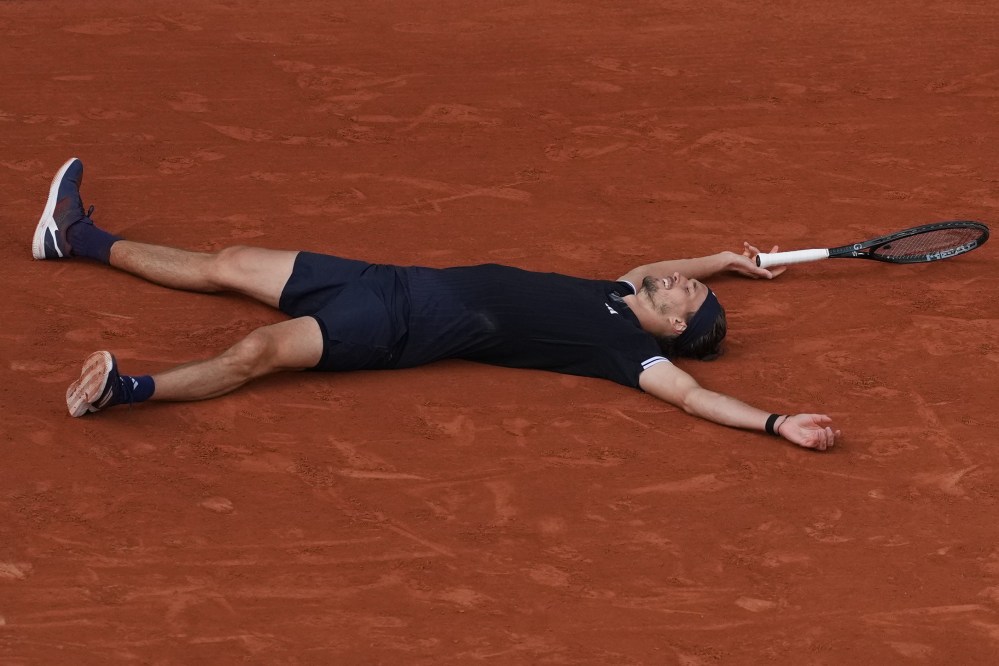 Alexander Zverev’s French Open title receives a muted reception in ...