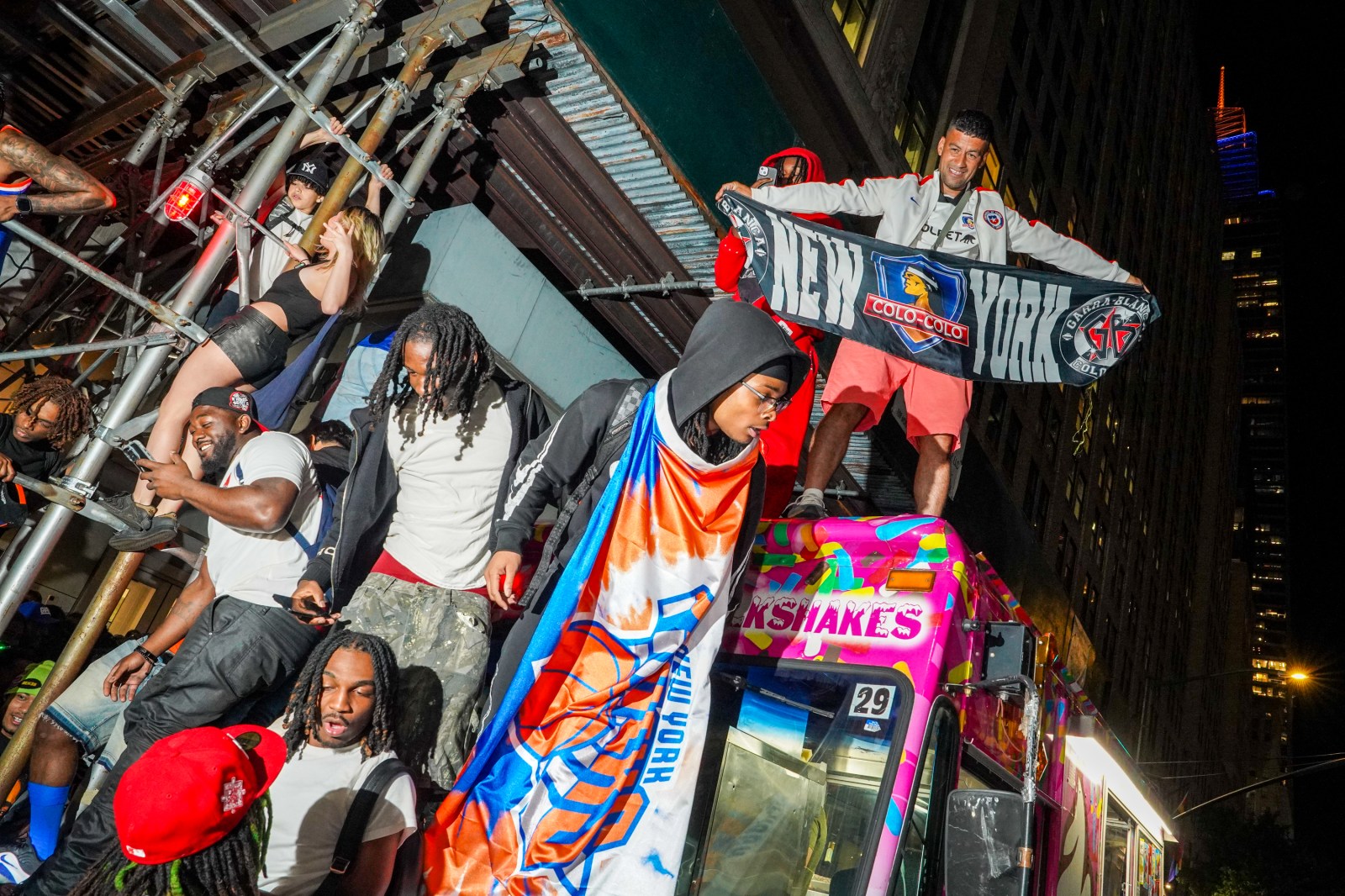 A ‘rowdy’ Knicks watch party ends with 21 in custody and 5 officers ...