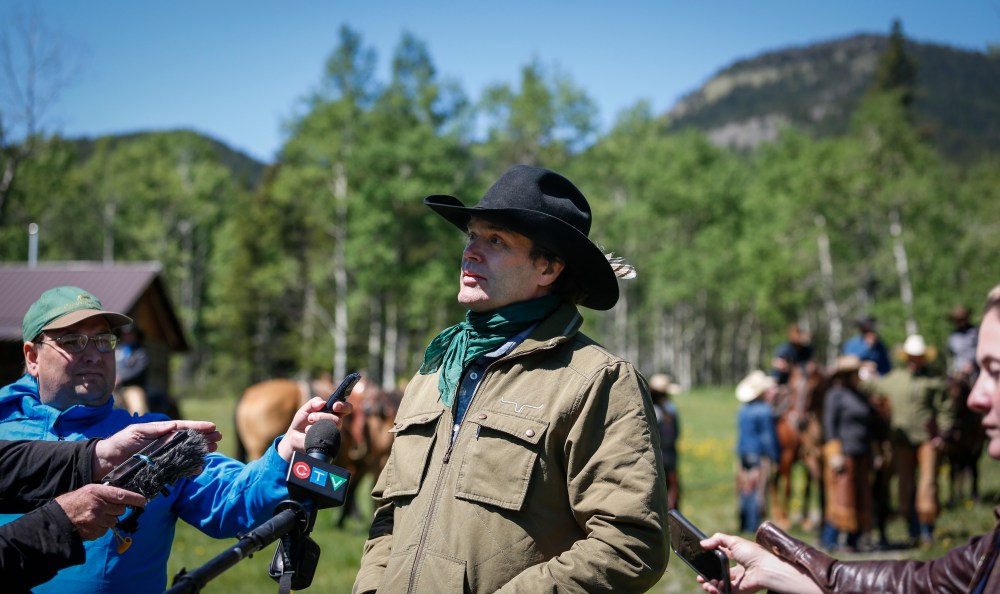 Alberta country music artist Corb Lund expected to hand in anti-coal ...